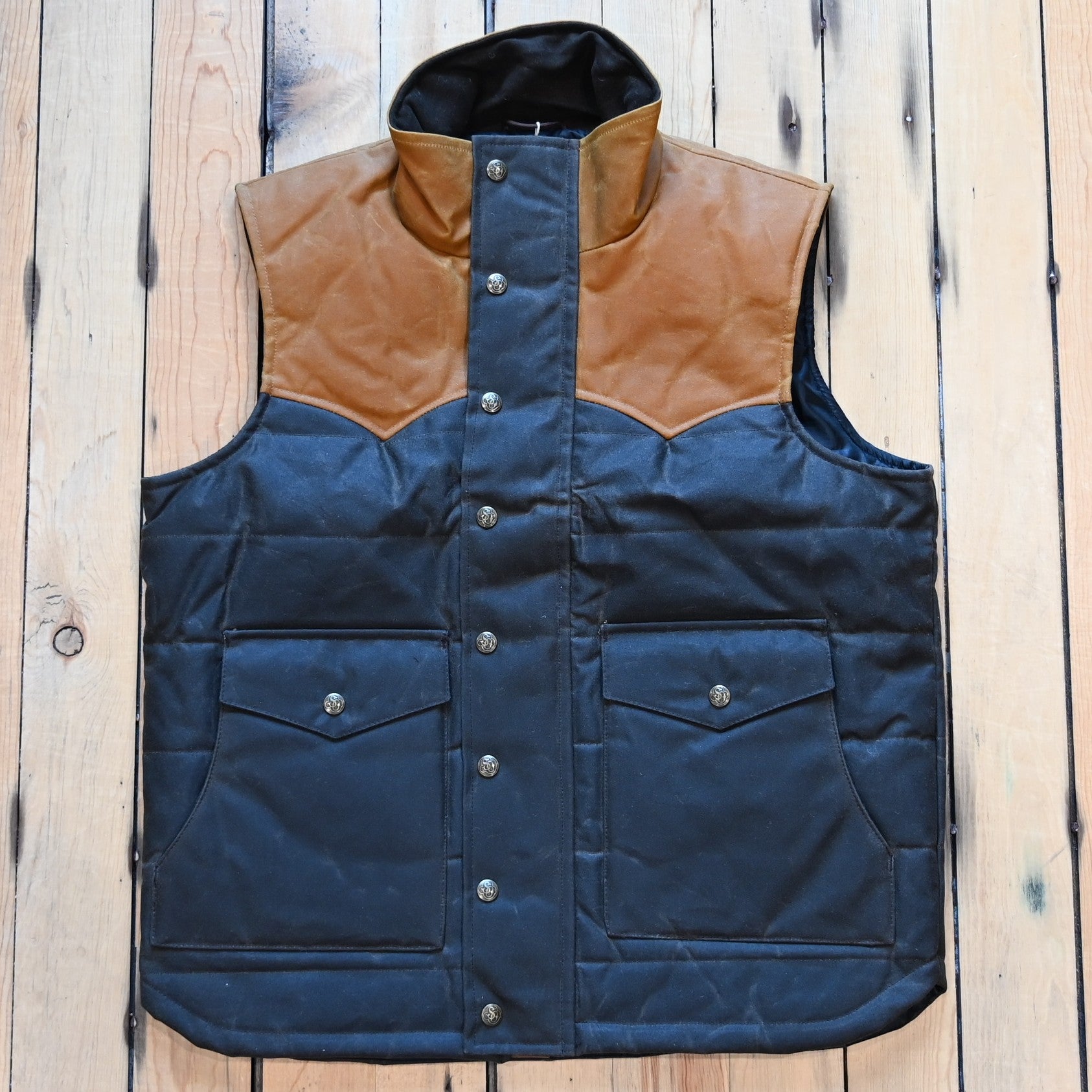 Schaefer Outfitter RangeWax Puffer Vest – Atomic 79